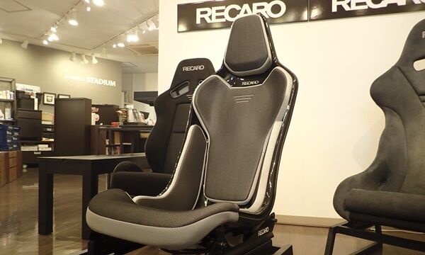 【スタッフ日誌】RECARO RCS展示を開始いたしました！ : maniacs Blog