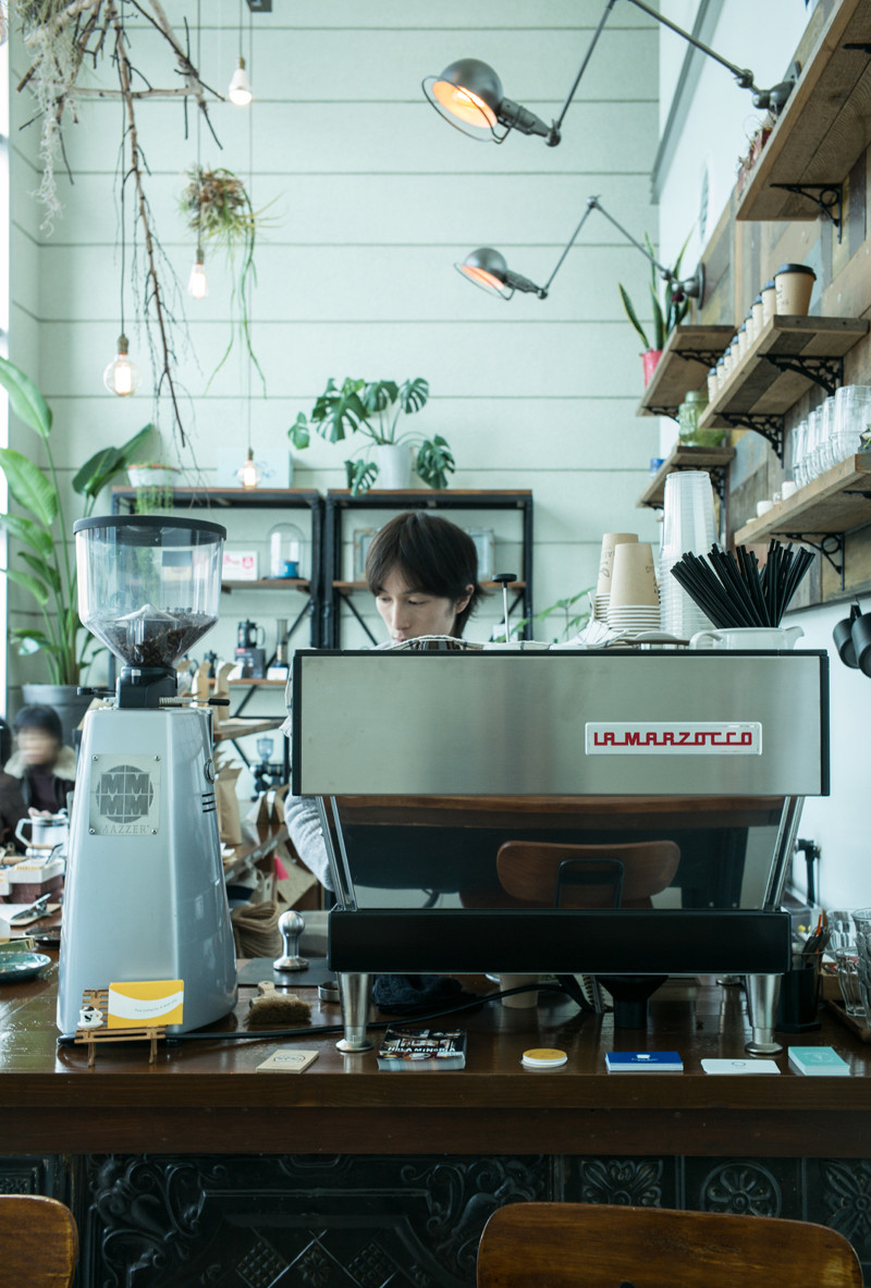 万太郎.net : 千早「BASKING COFFEE」でエチオピアと「hilosweets」のケーキ。