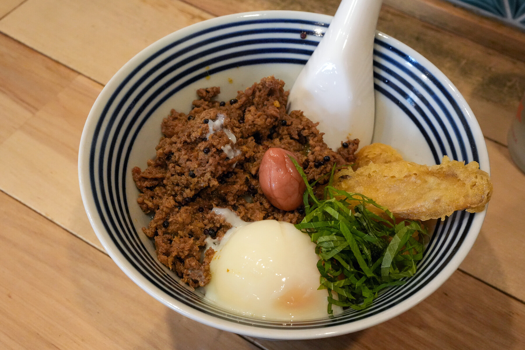 万太郎.net : 日曜日【Basking Coffee 千早本店】【Coffee & Cake Stand LULU】【粉やなぎ】【珈琲小林】。