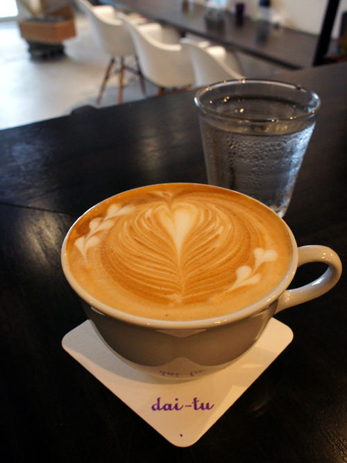 万太郎.net : 春吉の「dai-tu」でちょっとコーヒータイム。
