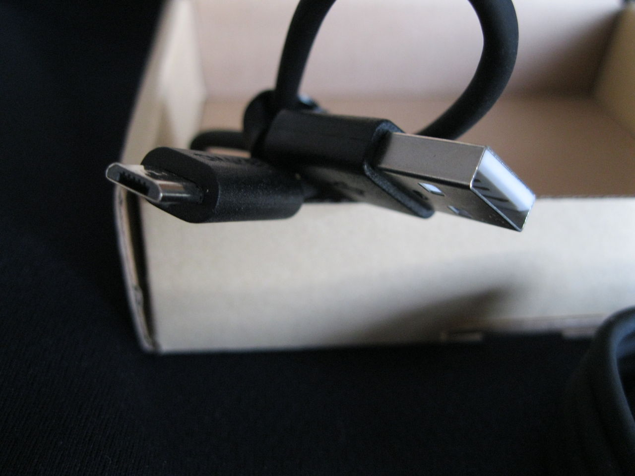 スマホあれこれw:OMAKER(オーメーカ)社のAndroid対応 micro usb充電ケーブル 5本セットレビュー - livedoor Blog（ブログ）