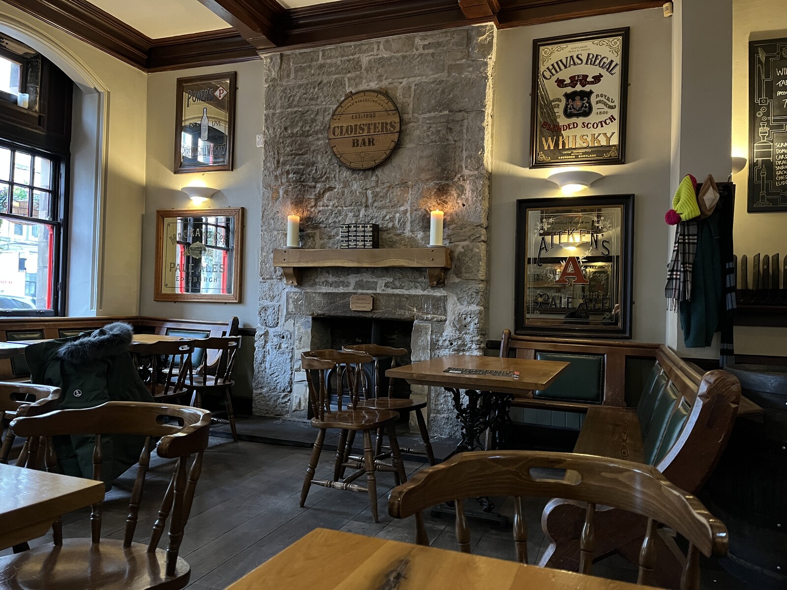 Cloisters Bar -Edinburgh : maosan旅行記イギリスパブめぐり編