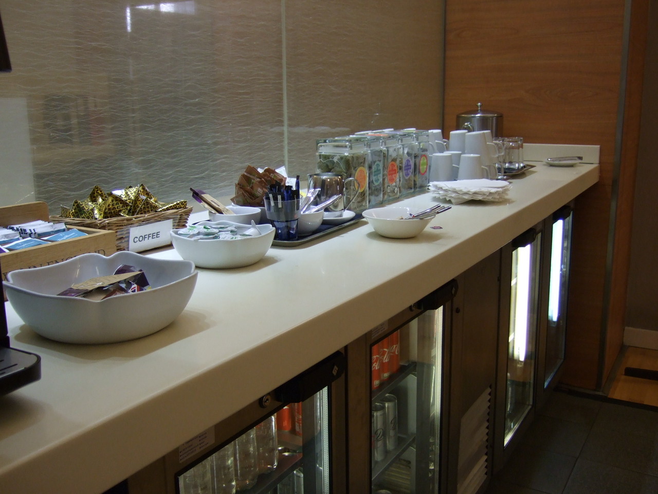 ﾊﾟﾃﾞｨﾝﾄﾝ駅の一等ﾗｳﾝｼﾞで朝食(Paddington St.1st class lounge) : ﾛﾝﾄﾞﾝ(穴場)ﾀﾀﾞ ...