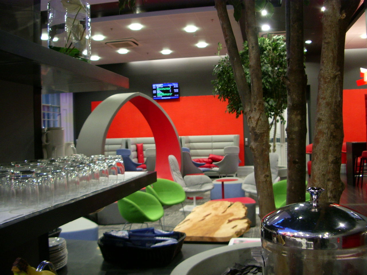 ｷﾝｸﾞｽｸﾛｽ駅の1等(ﾌｧｰｽﾄｸﾗｽ)ﾗｳﾝｼﾞ(King's Cross First Class Lounge) : ﾛﾝﾄﾞﾝ(穴場 ...