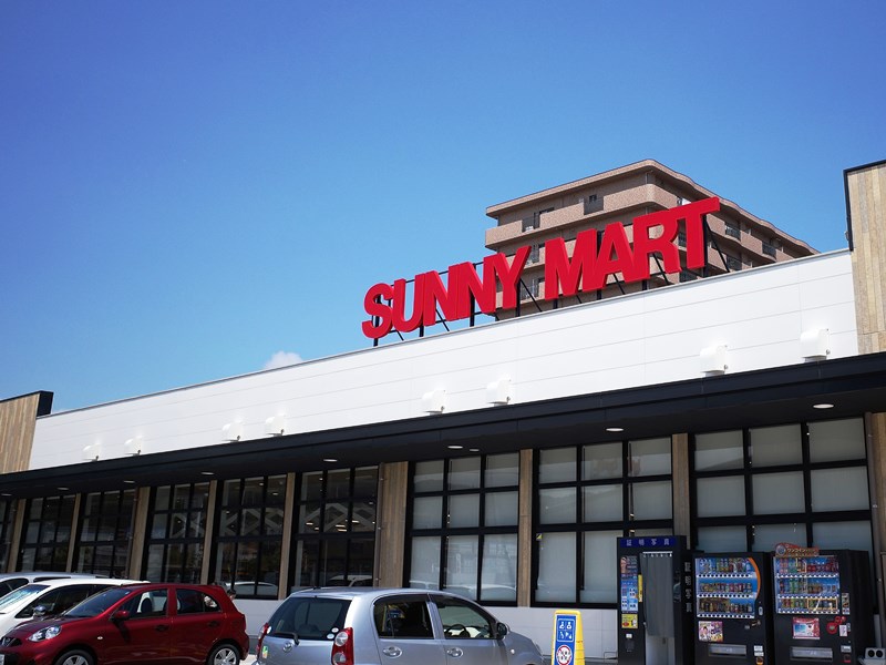 のんびりと高知で : 「SUNNY MART とさのさと御座店」で平日日替わり、まんぷく弁当