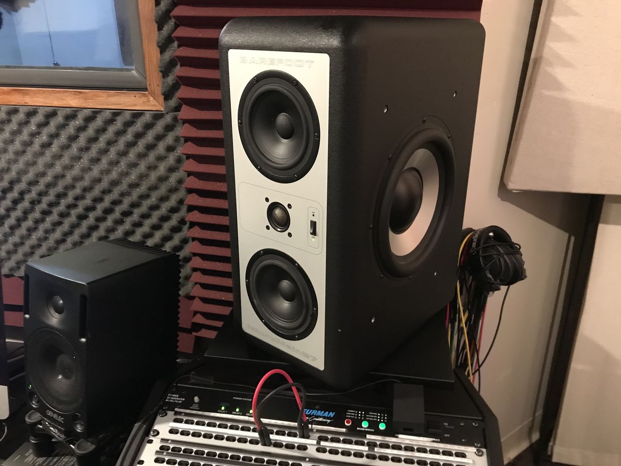 Masato Itoh / 伊藤雅人 アメリカで軟禁生活中のギタリスト : 「Barefoot MicroMain 27」150万円の高級 ...