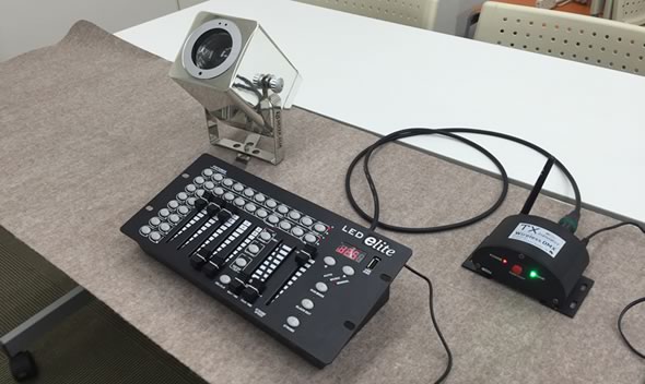 舞台照明・音響機材のプロショップ【maskdb.com】ブログ : 【新発売】充電式7in1 LEDコンパクトライトSILVER STAR『Mini Lite』