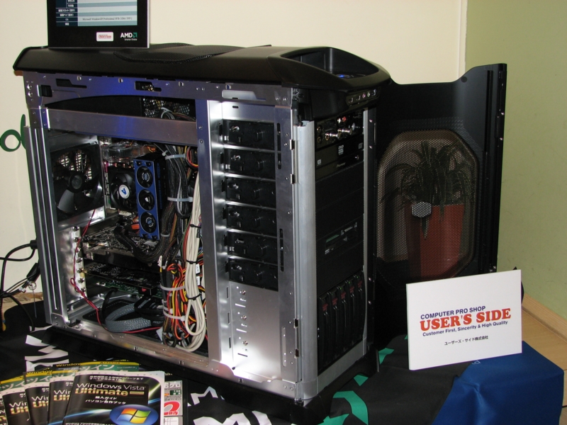 1月27日の秋葉原 ～AMDのQuad FX対応PC発売記念イベント～ : BlogなMaterialisticA