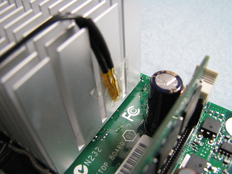 Intel純正Mini-ITXマザーボード『D201GLY2』と『D201GLY』の比較テスト : BlogなMaterialisticA