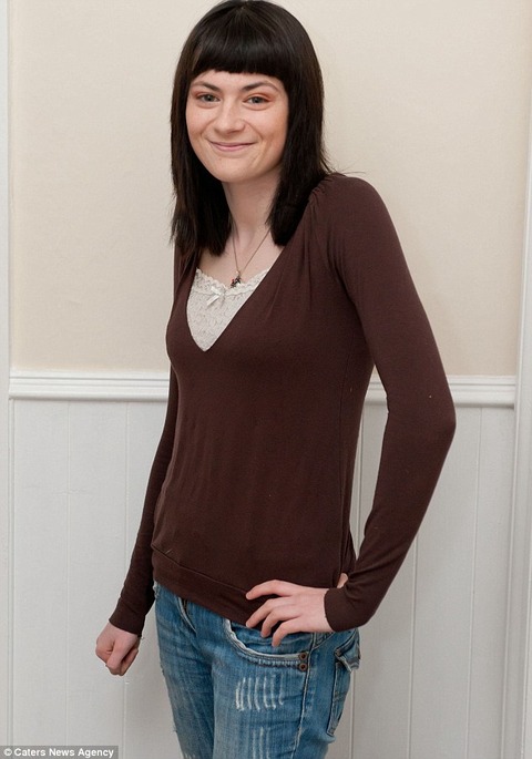 VIP日和 : 【衝撃】 11年間インスタントラーメンしか食べていない18歳少女