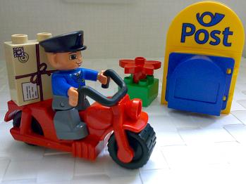 mayu journal : LEGO ゆうびんやさん