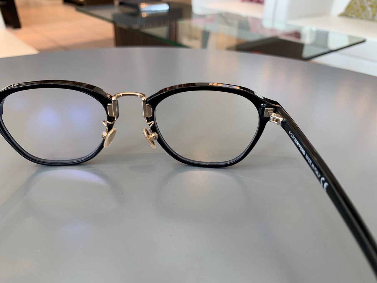 TOM FORD : メガネの松村