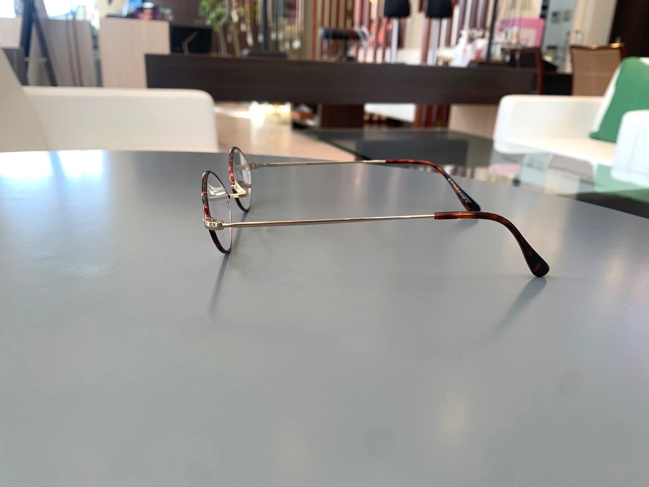 Oliver Goldsmith Oliver Diamond : メガネの松村