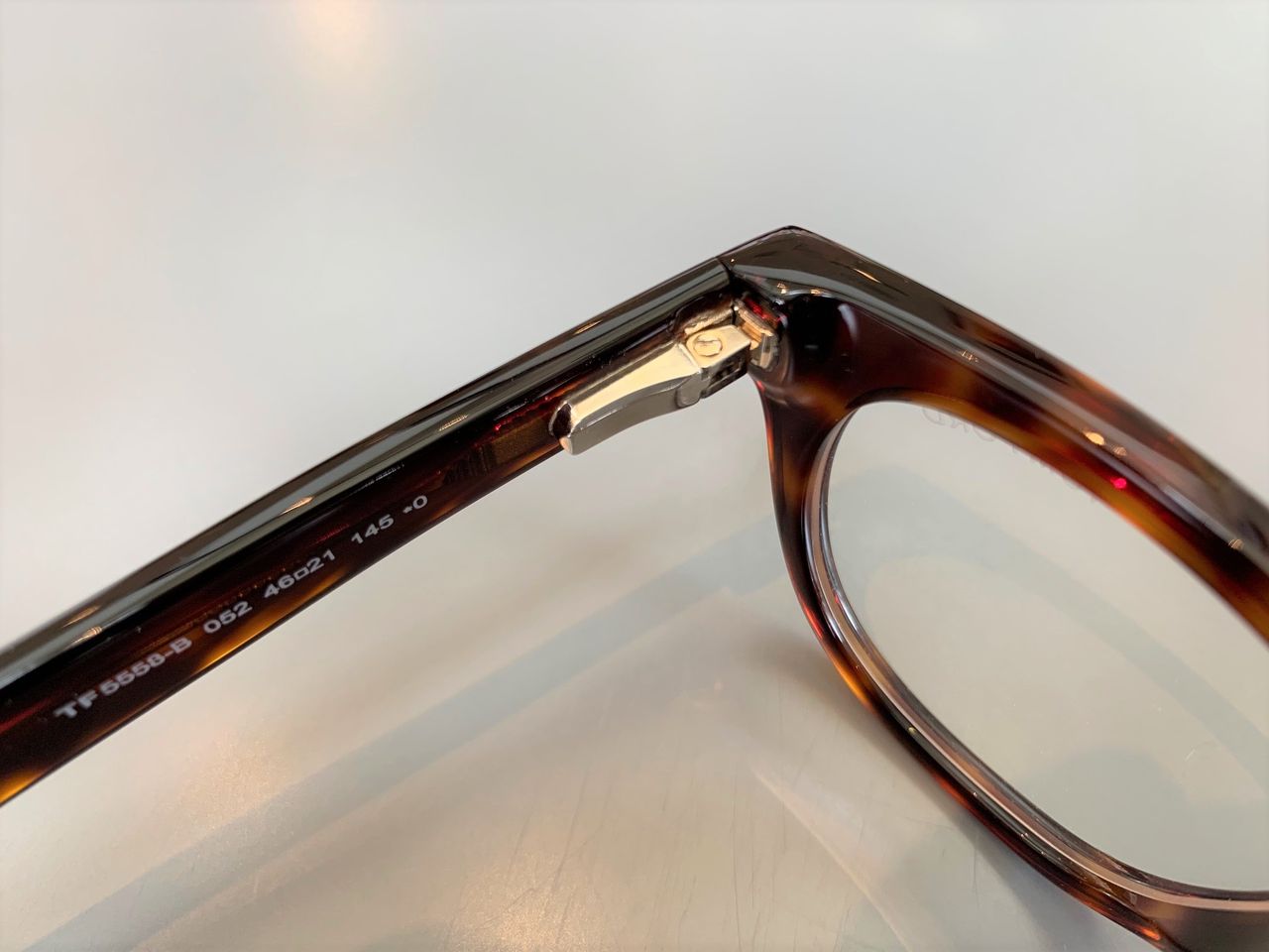 TOM FORD : メガネの松村