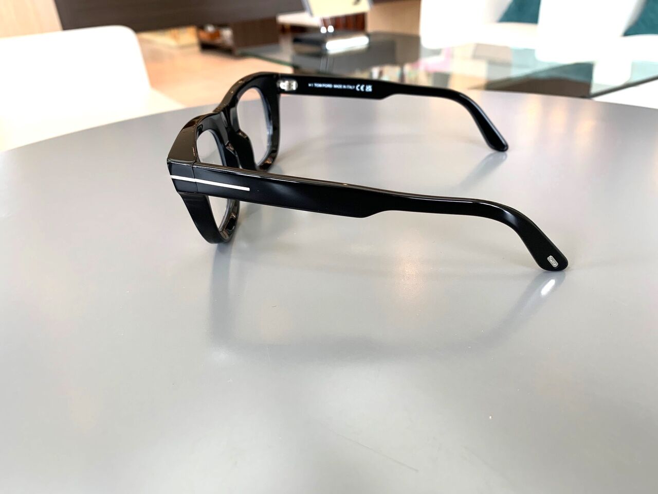 TOM FORD TF5872-B : メガネの松村