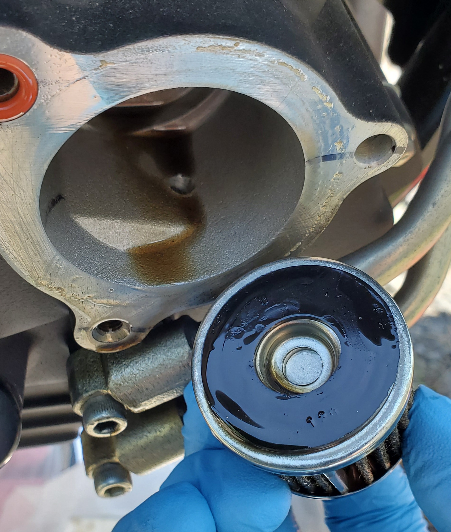 YAMAHA FZ25 オイル交換＆オイルフィルター交換（オイルエレメント交換） : ぼぼんの部屋