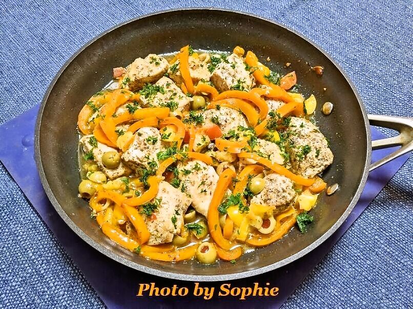 チキンとパプリカとオリーブの炒め物のレシピ : 世界の家庭料理からもてなし料理のレシピまで集めよう