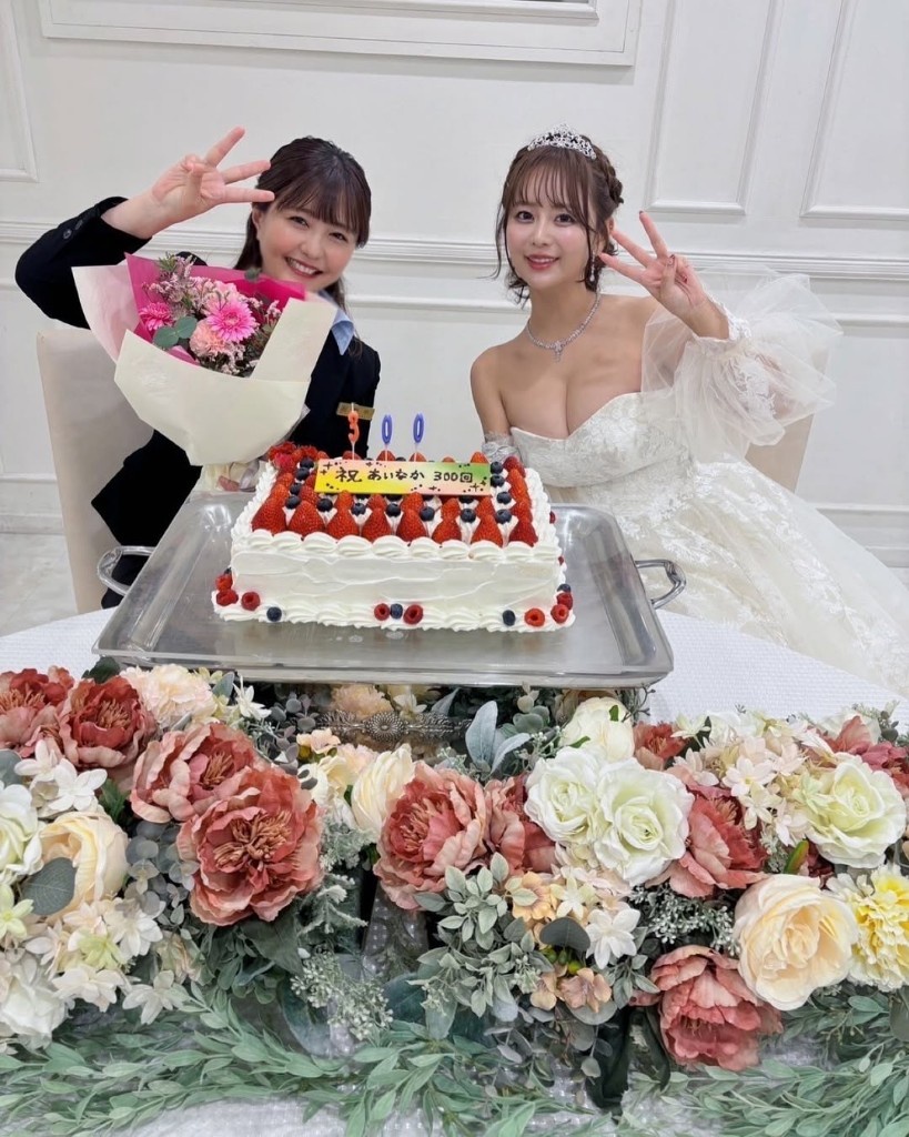 【画像】声優・井口裕香さん(36)、野中藍さん(43)に谷間を見せびらかすwwww - Juuuke