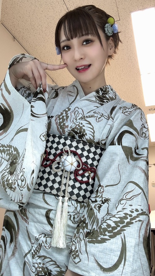 【画像】美少女声優・井澤詩織さんのサービスショットwwww - Juuuke