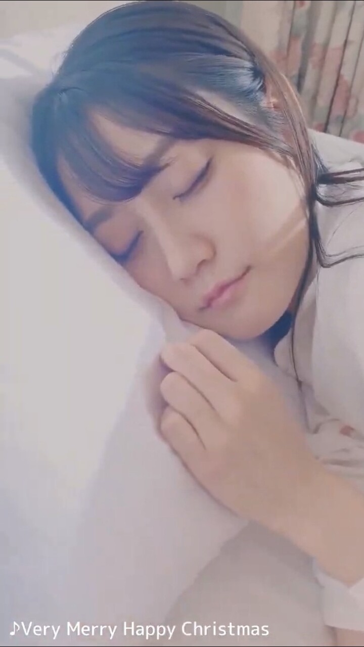 【朗報】小倉唯の新曲MV、彼氏視点でエチエチw - Juuuke