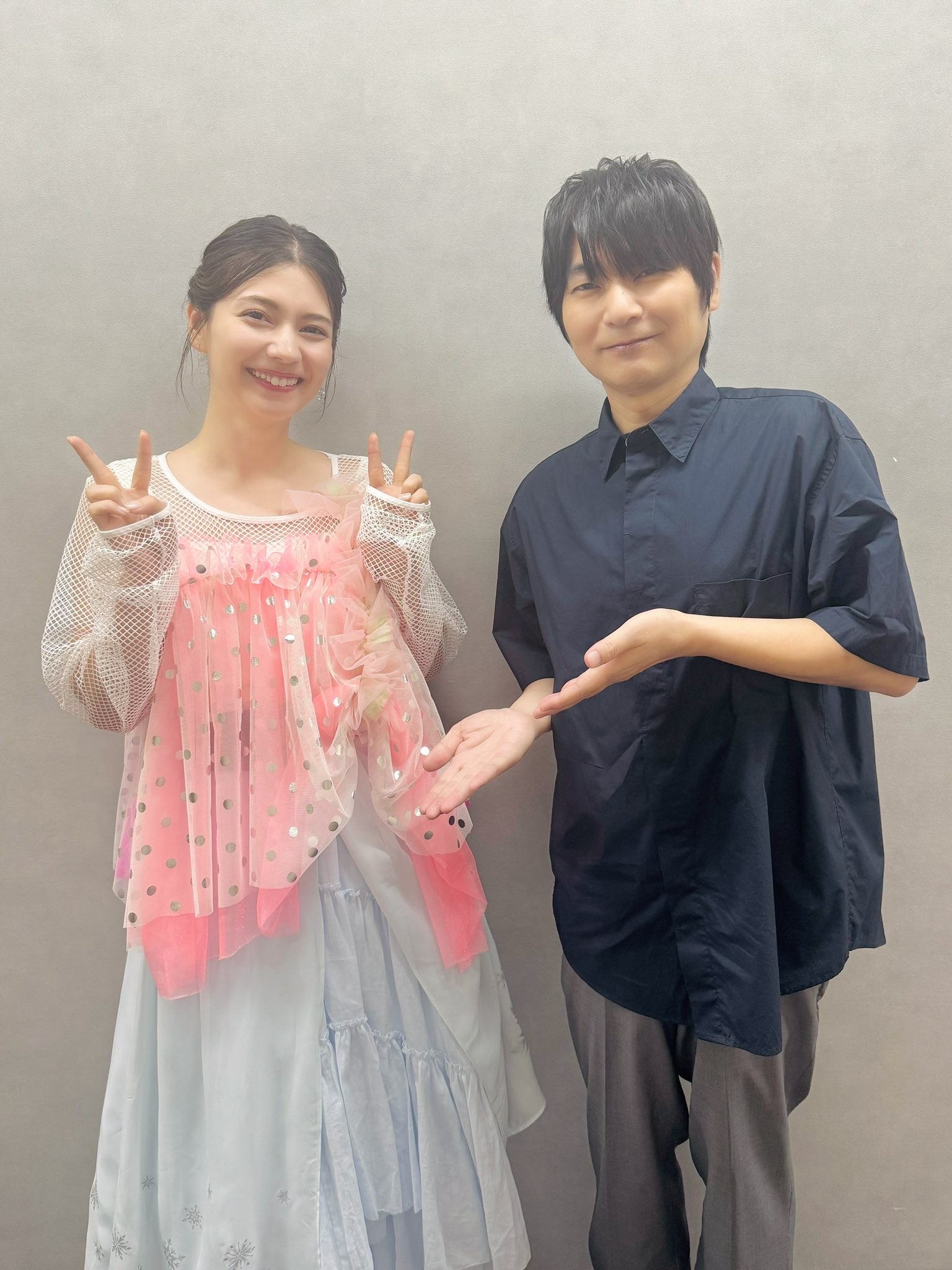 【画像】声優の石田彰さん(57)、足が細すぎる - Juuuke