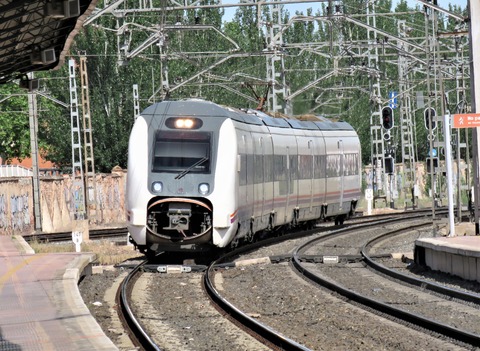 駅撮り64 スペイン アルカサル・デ・サン・ファン : 欧州乗り鉄旅 駅撮り