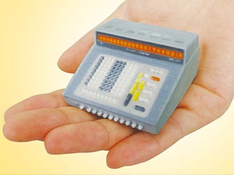 世界初だった電子式卓上計算機「1/10 Sharp CS-10A」 : 日刊 ちっちゃいもの新聞