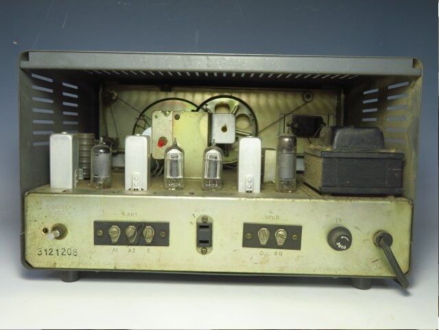 JR-200 : 真空管式無線通信機開発史