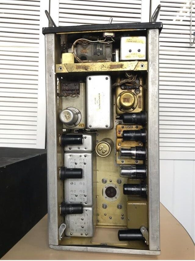 R-105A/ARR-15 受信機 : 真空管式無線通信機開発史