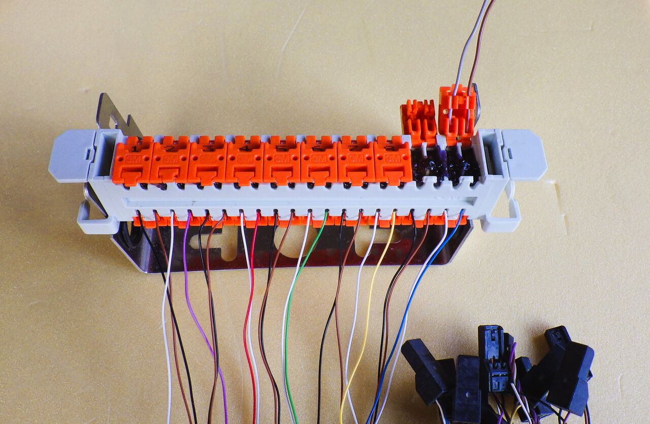 工具不要 簡単 10対中継端子台 GL1320 : 電話LAN工事材料の話