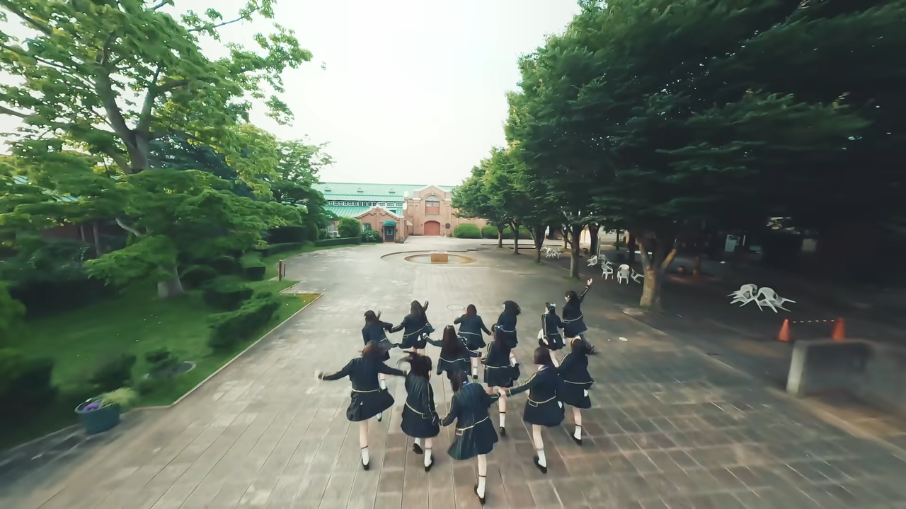 ≒JOY（ニアリーイコールジョイ）/ 1st Song 『≒JOY』 MVロケ地 : てゆーか、ロケ地ってどこ？