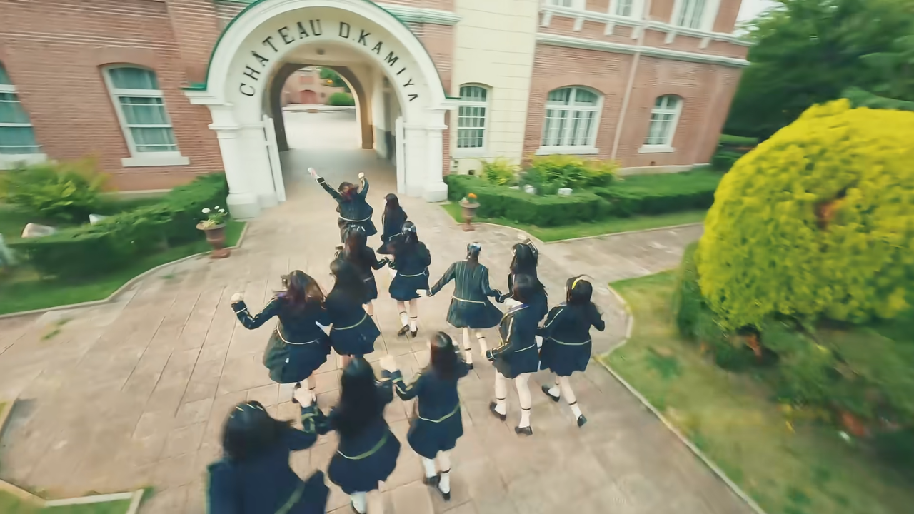 ≒JOY（ニアリーイコールジョイ）/ 1st Song 『≒JOY』 MVロケ地 : てゆーか、ロケ地ってどこ？