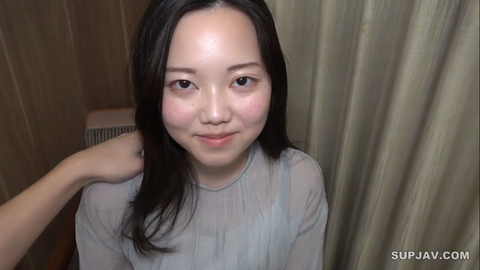 FC2PPV 3913493 【大号泣！！】「この動画拡散しないでください」そう泣きながら訴える彼女。軟体バイリンガールの人生初のハメ撮りは ...