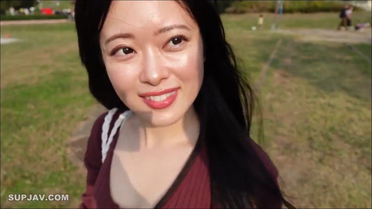 FC2PPV 4099005 初撮影・顔出し 野外フェラチオをさせられ白濁液を潤い帯びた赤い唇で受け止め飲み干す魅惑の美人ナース・・・卑猥な表情で僕を誘惑し続け我慢できずに生中出し ...