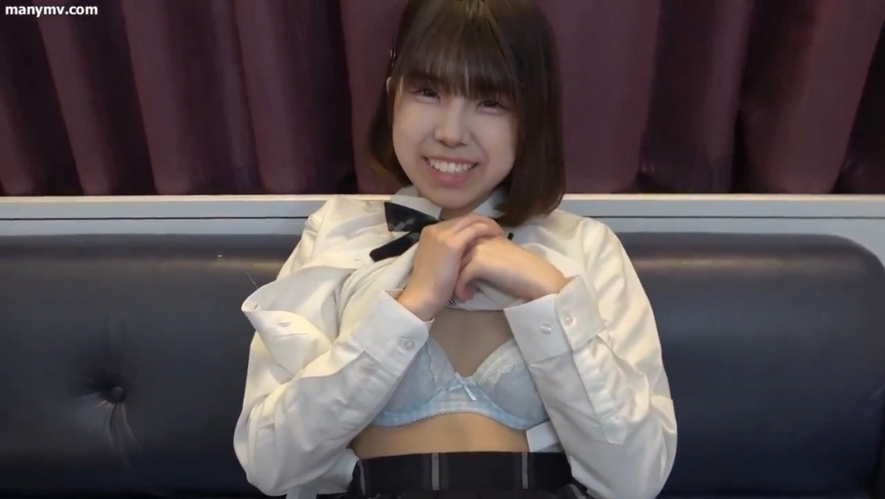 FC2-PPV-3106927 アイドル志望の10代学生。色白スレンダーの発育中マンコはまだ未使用なのに愛液たっぷり。「生で挿れるのこわいよ…」お構いなく途中こっそりゴム外して大量顔射 ...