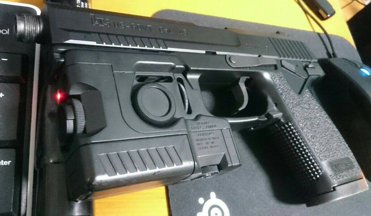 FiveZ : 東京マルイ SOCOM mk23 LAM改造 前編