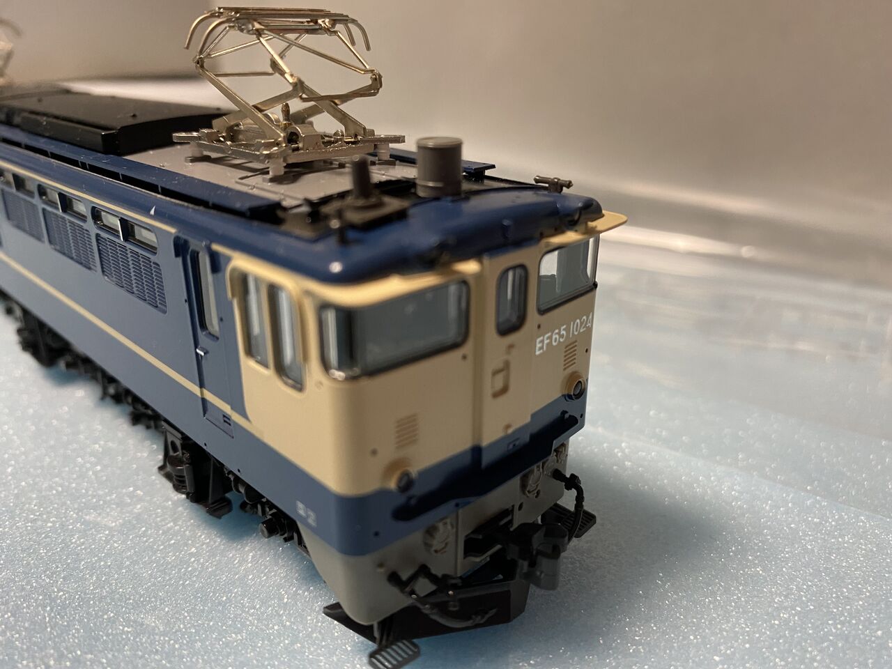 鉄道模型を楽しむブログ : KATO HOゲージ EF65-1000をグレードアップしてみる その2