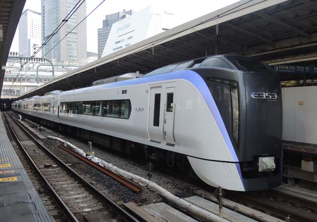 JR東日本 E353系量産先行編成の変身 | モデラーな日々 とれいんスタッフブログ