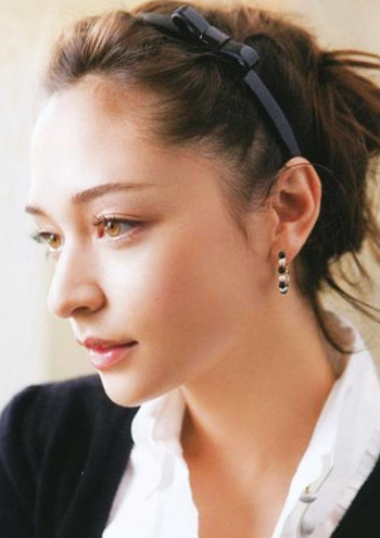 スミフル のCMで バナナ を食べる ケイリーン フランクリン の画像 : GALLERIA-アイドル動画・画像館