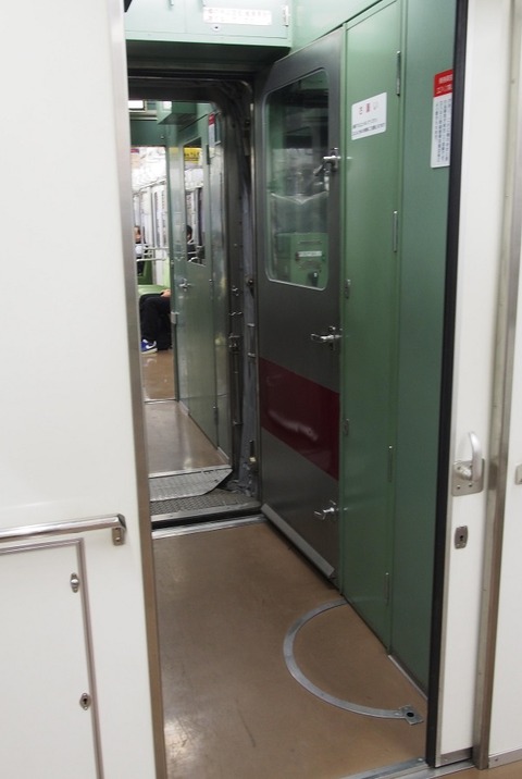 モハメイドペーパーの 何が出てくるか 2.2 : 鉄道強要講座（前面貫通式の構造を考える）