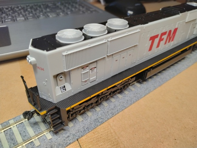 クローゼットの中の鉄道模型 : KATO HO EMD SD70MAC 37-6456 TFM #1634