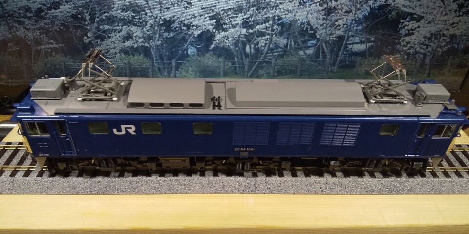 クローゼットの中の鉄道模型 : TOMIX HO EF64 1000番台 JR貨物仕様 入線工事