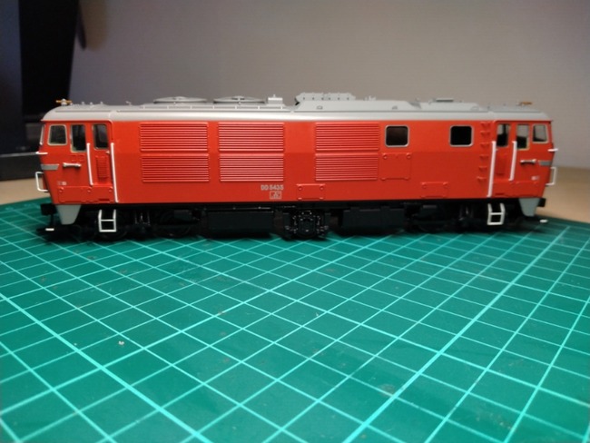 クローゼットの中の鉄道模型 : 造形村 HO DD54 電気式ディーゼル機関車