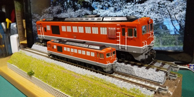 クローゼットの中の鉄道模型 : TOMIX HO DF50 後期型 朱色 入線工事