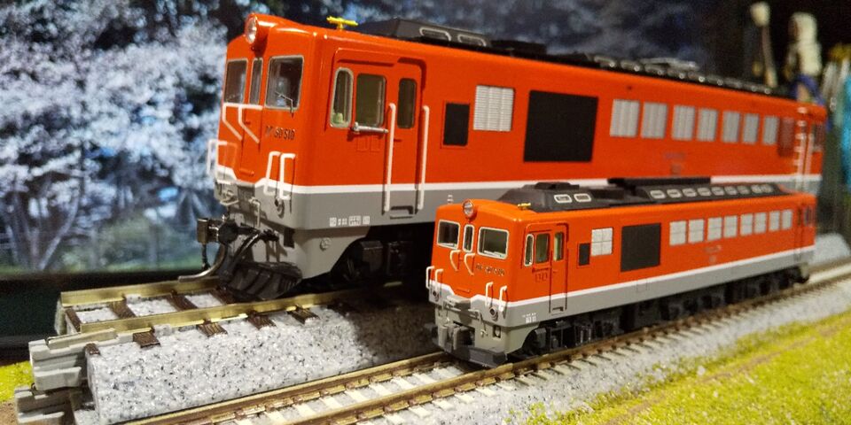 クローゼットの中の鉄道模型 : TOMIX HO DF50 後期型 朱色 入線工事