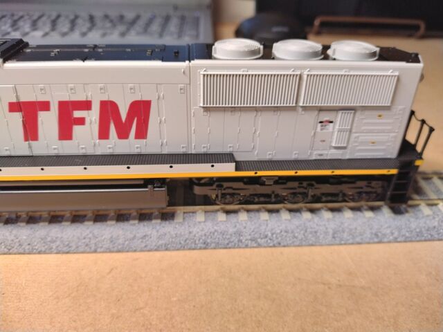 クローゼットの中の鉄道模型 : KATO HO EMD SD70MAC 37-6456 TFM #1634