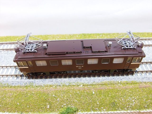 クローゼットの中の鉄道模型 : TOMIX ED61 茶 入線