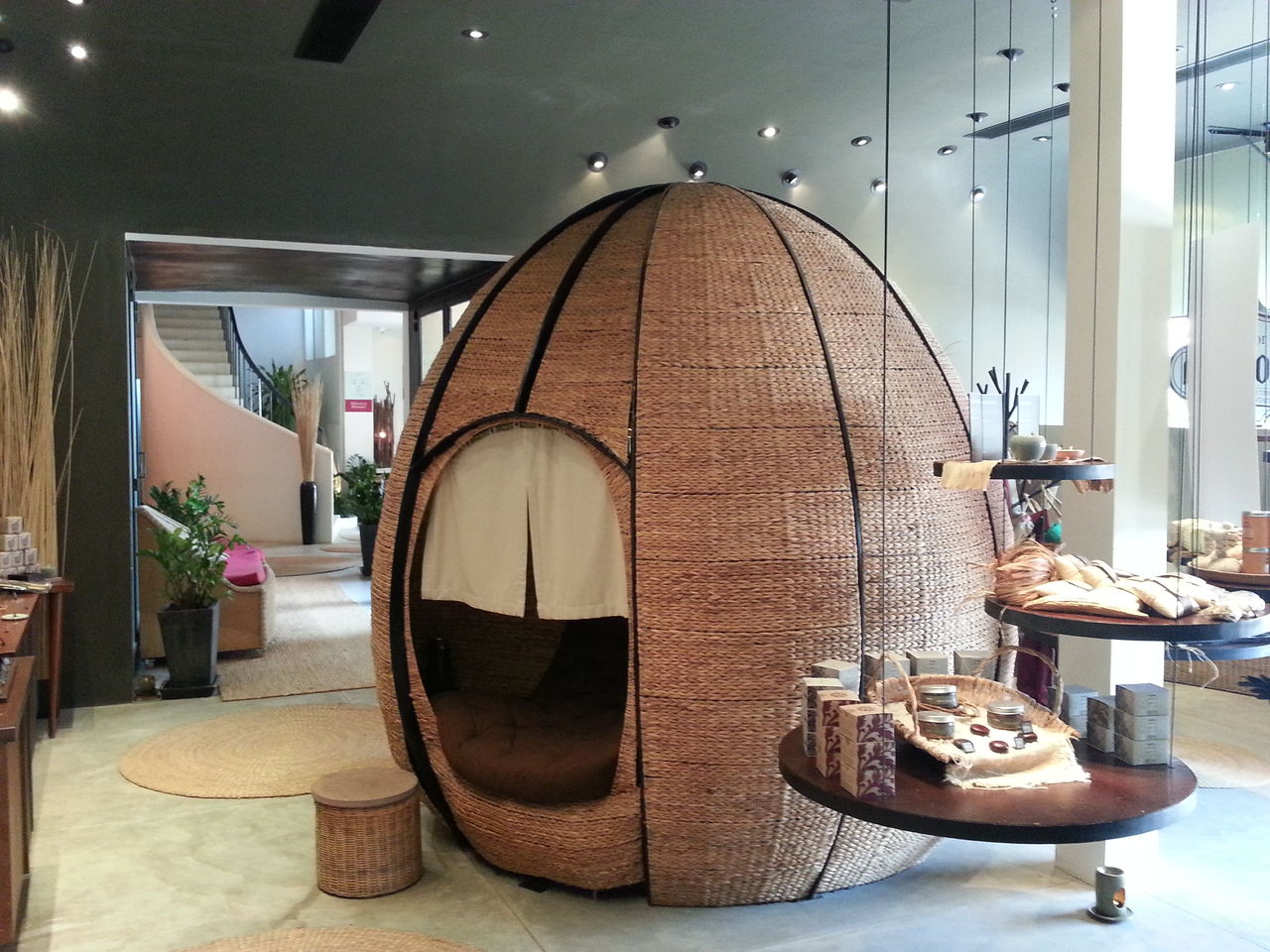 Bodia spaの物販部門「Bodia Nature」 : カンボジア「めおと」起業