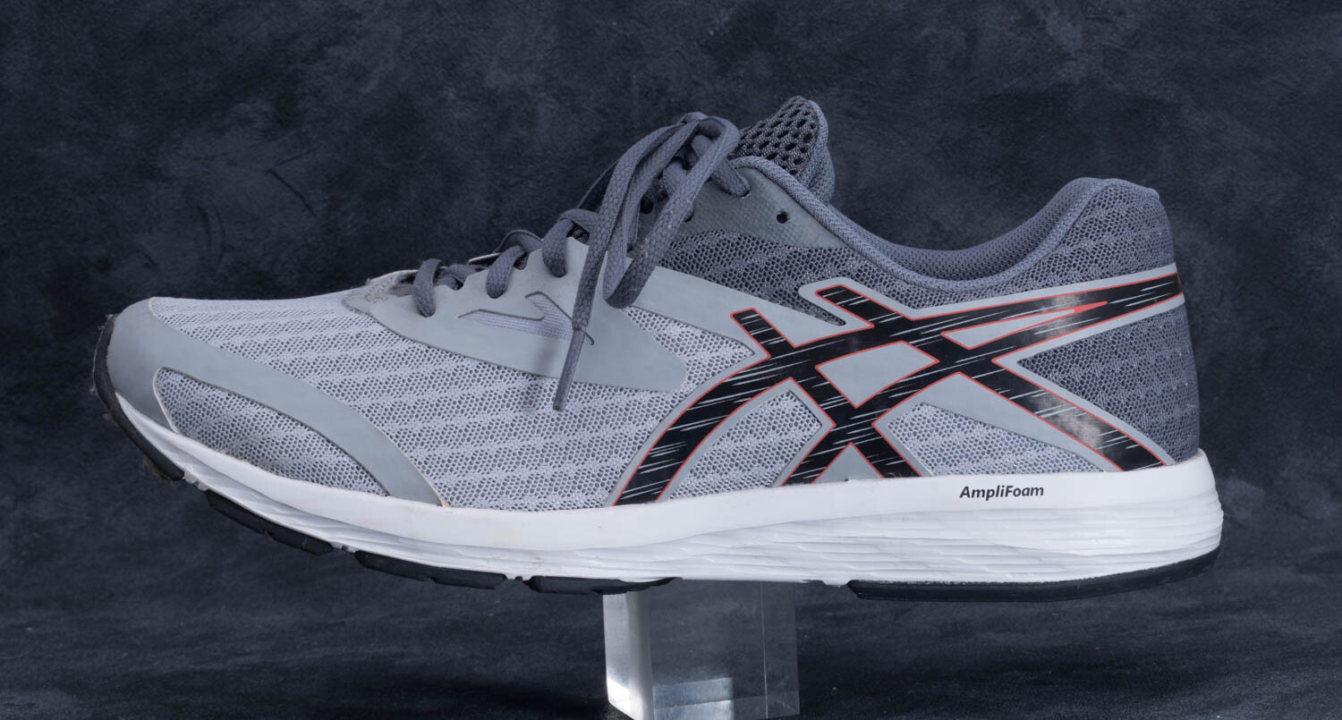 アシックス ランニングシューズ AMPLICA レビュー : モモンハン日記
