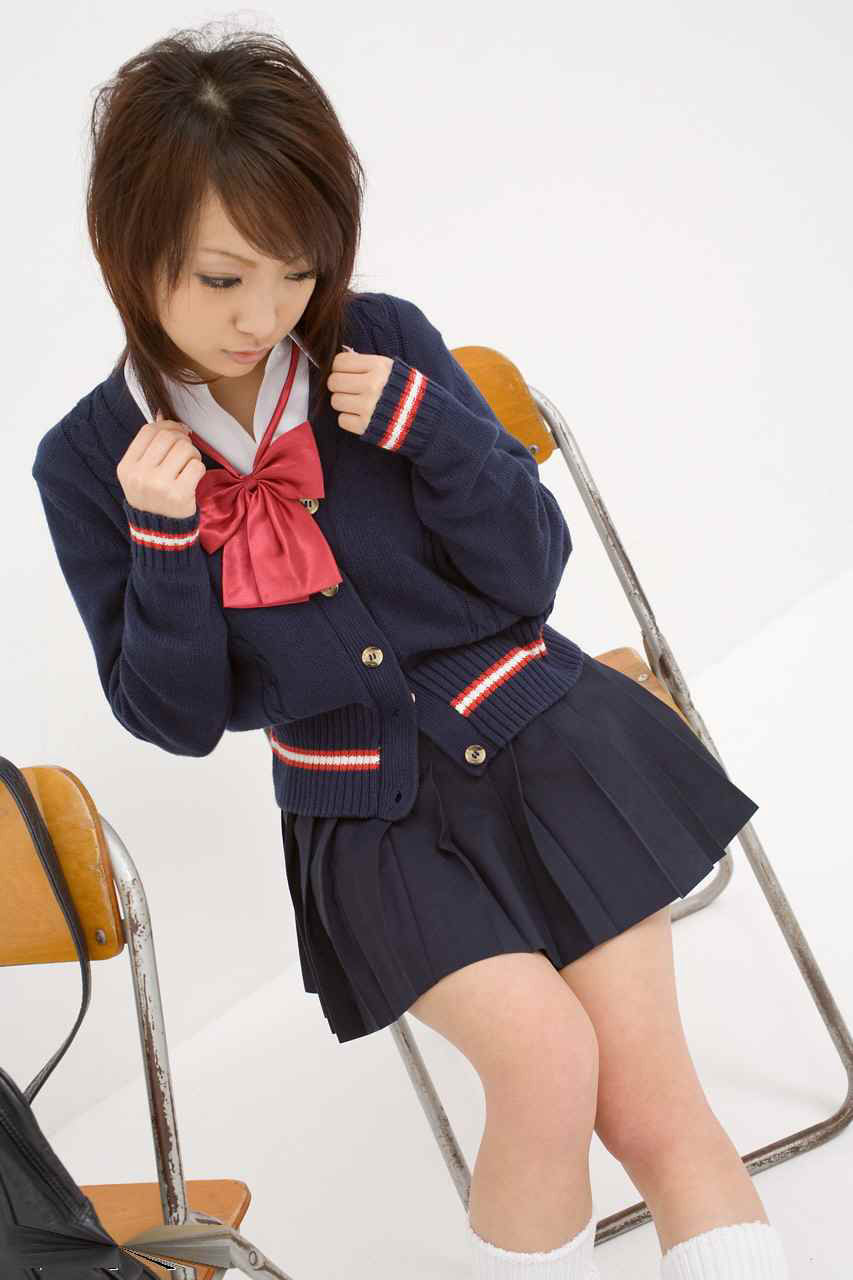 可愛くて抱きしめたくなる制服jkエロ画像 フェチ神 八百万～フェチ・エロ画像～ 2325